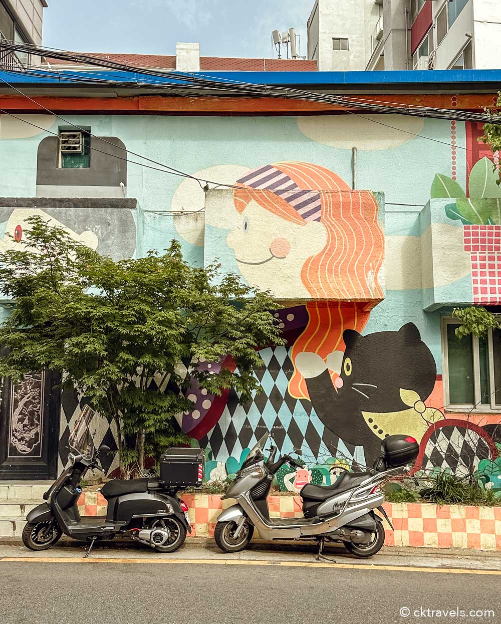 Itaewon, Seoul - 24 Things To Do Guide 2025 - South Korea Hallyu